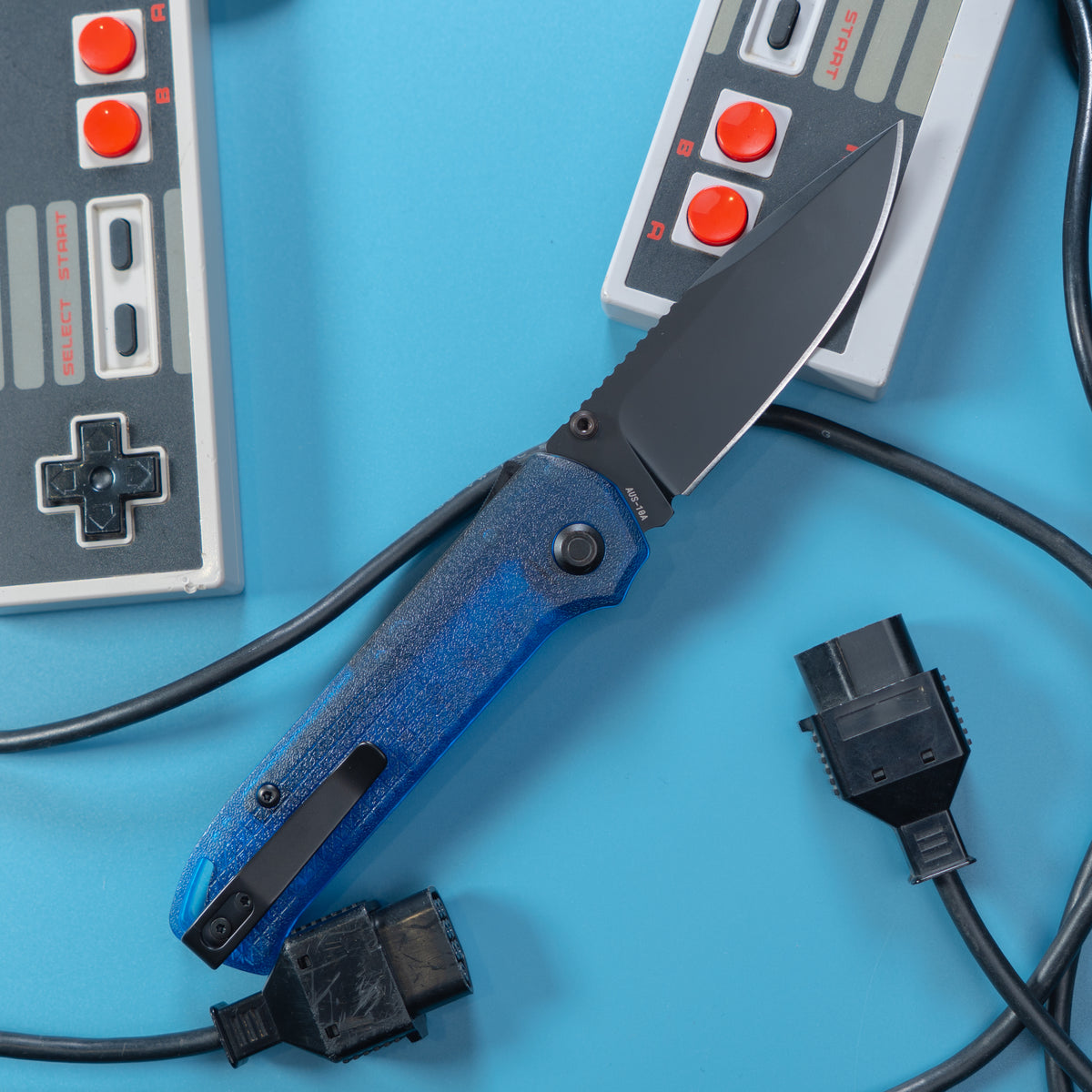 Arcade® Lite - Flytanium Folding Knife - Ocean Blue